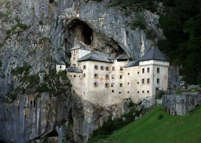 10 Best European Castles You Can Visit