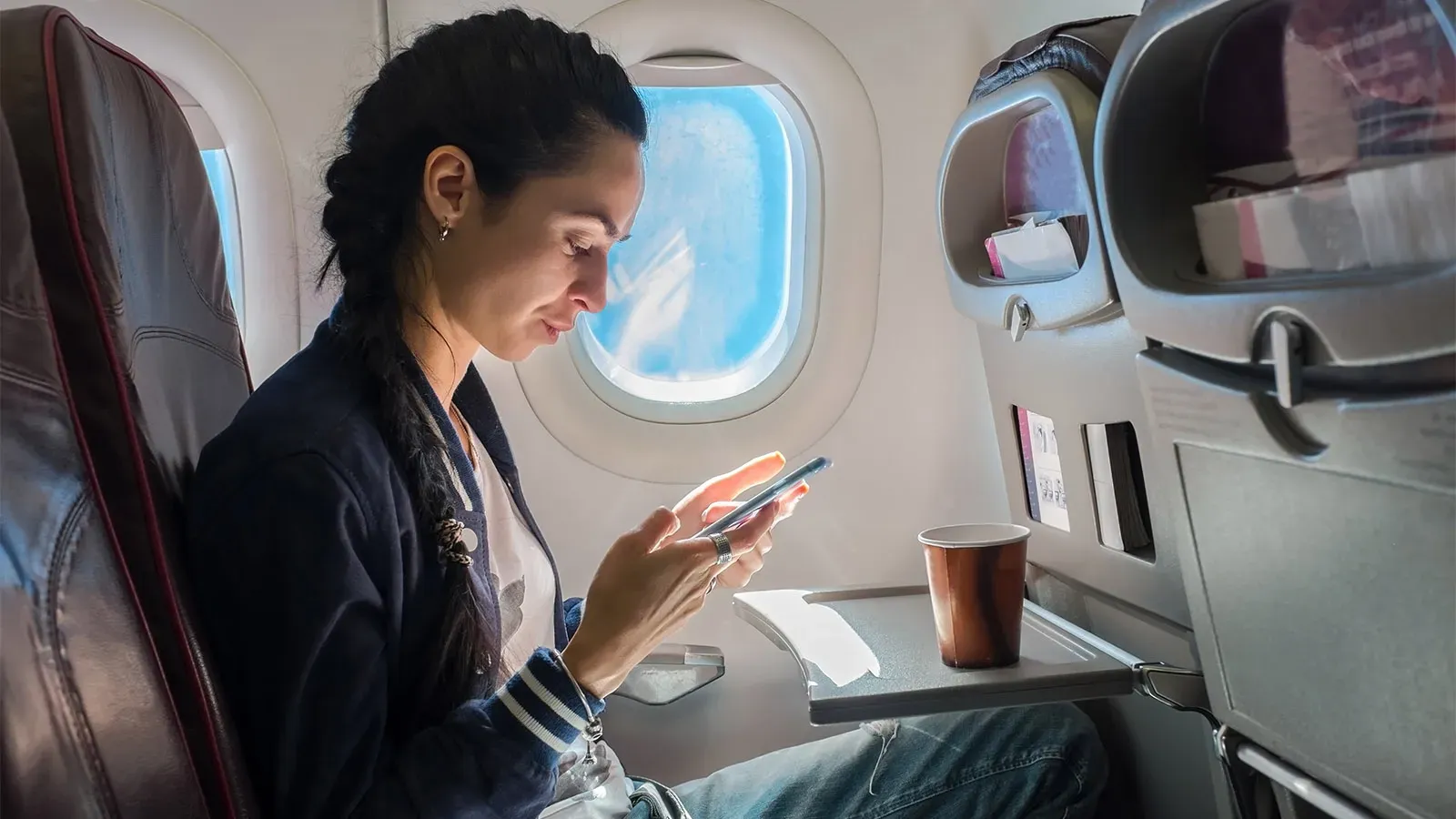 10 Pro Tips for Surviving a Long Flight