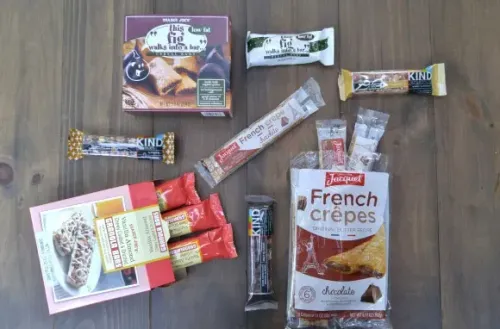 10 Tasty Snacks You Can Bring on the Plane