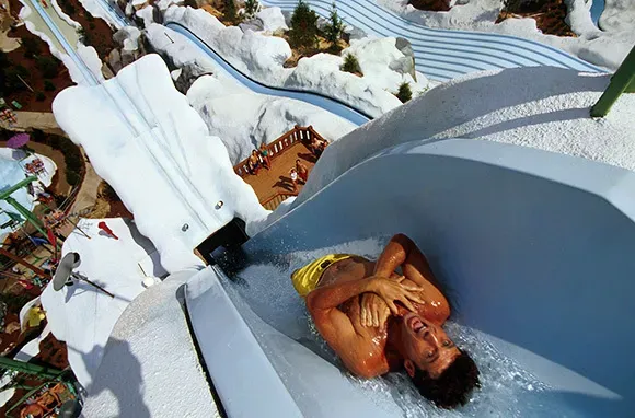 10 Wild Waterslides Around the World