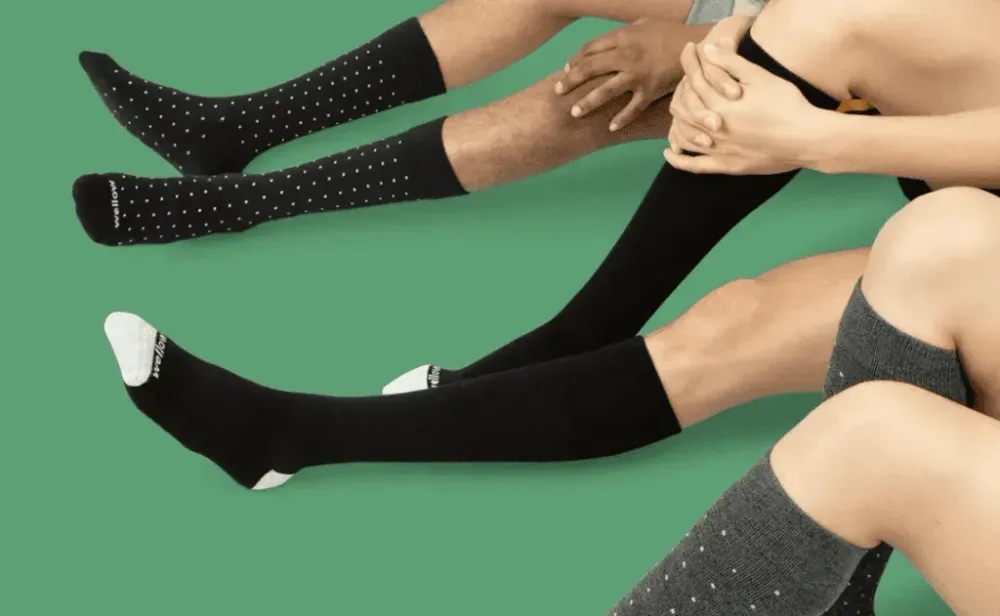 12 Easy Tricks to Make Coach Class More Comfortable