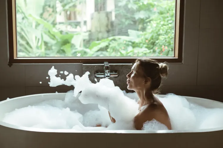bathtub with bubbles