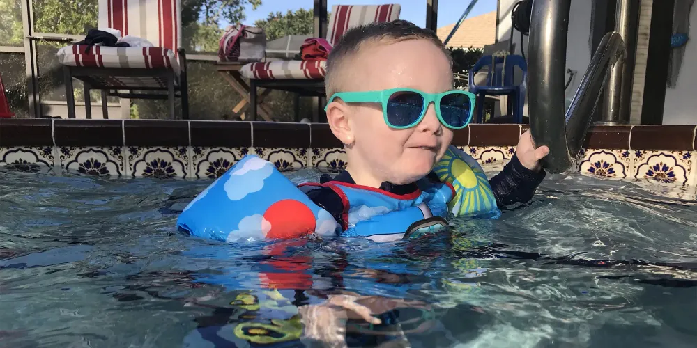 Body Glove Paddle Pals Life Vest Review: The Life Vest Kids Will ...