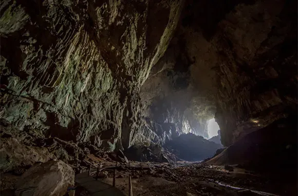 27 Amazing Natural Wonders in Asia
