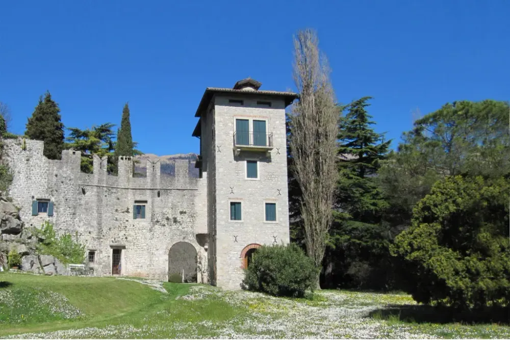 5 Cheap Castles You Can Stay In