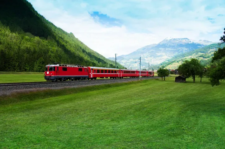 5 Scenic Train Rides Around the World That Just Might Change Your Life
