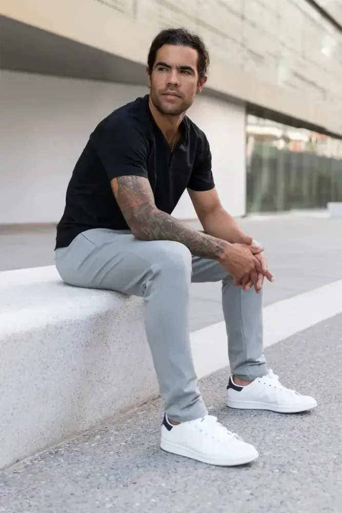 9 Shameless Ways to Make a Flight Comfortable