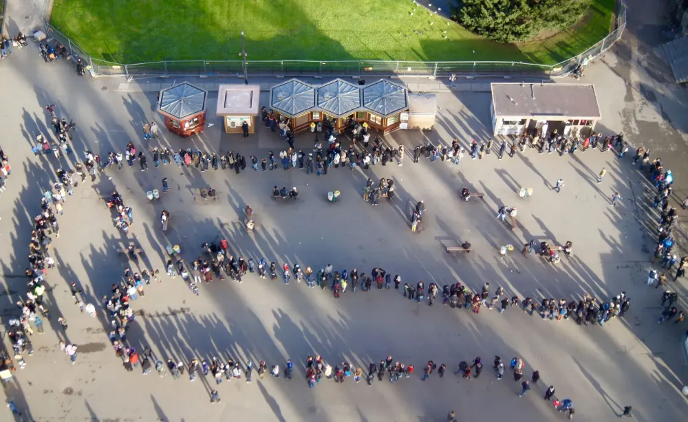 6 Ways to Skip the Line at Busy Tourist Attractions