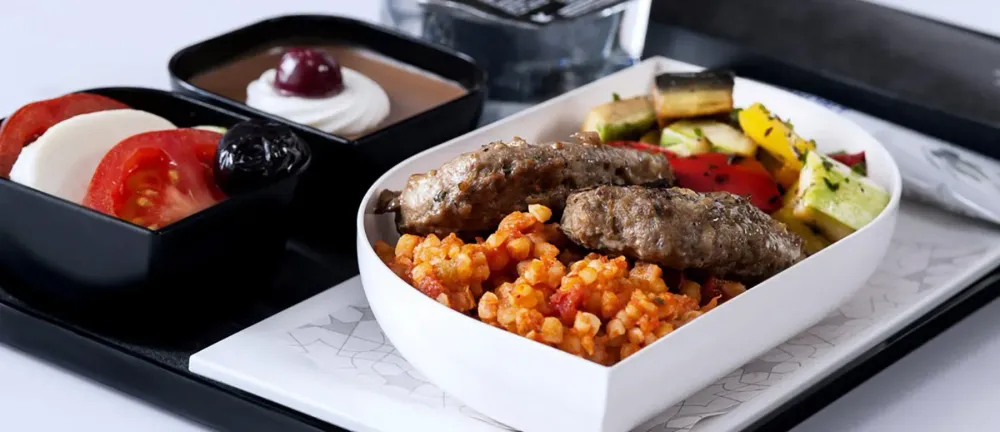 8 Airplane Food Options You'll Actually Want to Eat