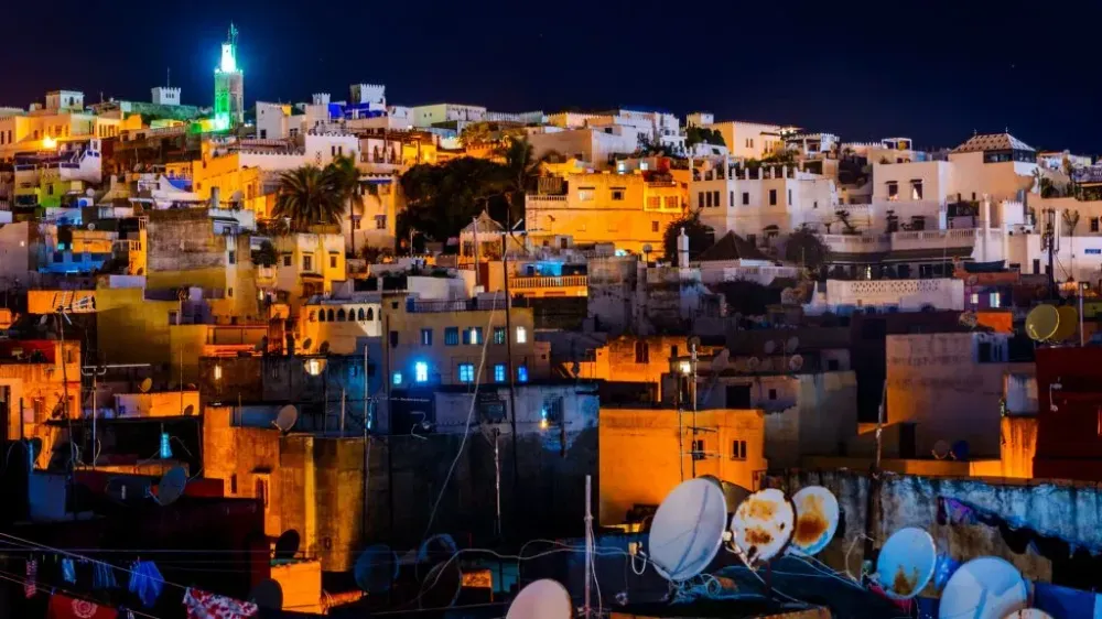 8 Best Travel Books and Their Real-Life Destinations
