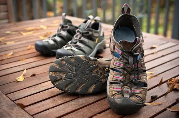 8 Best Travel Shoes in the World
