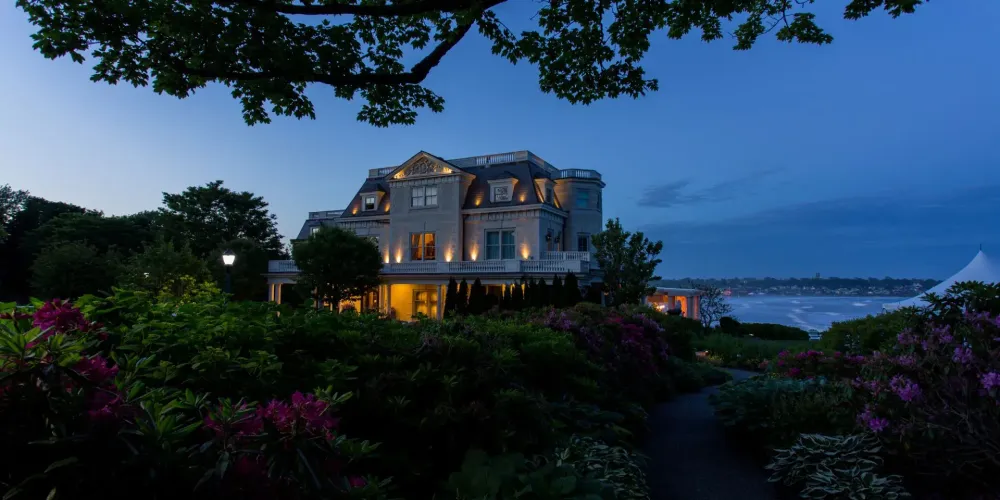 8 Incredible American Mansion Hotels