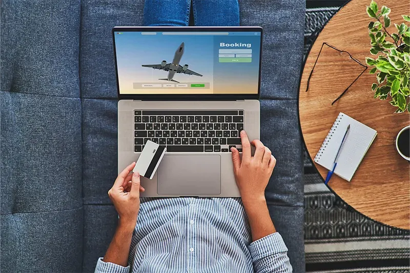 8 Money-Saving Tips from a Flight Attendant’s Daughter