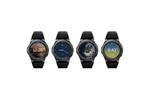 8 Wearable Travel Accessories That Will Make Your Trip Easier