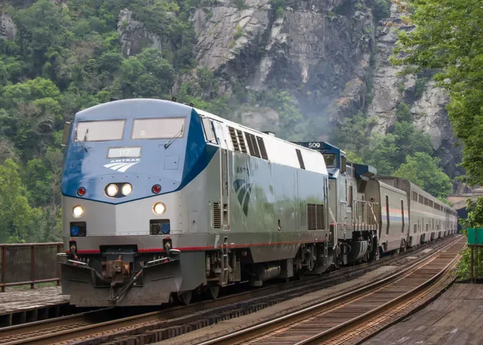 Amtrak Urges Travelers to Book Thanksgiving Train Travel Early This Year