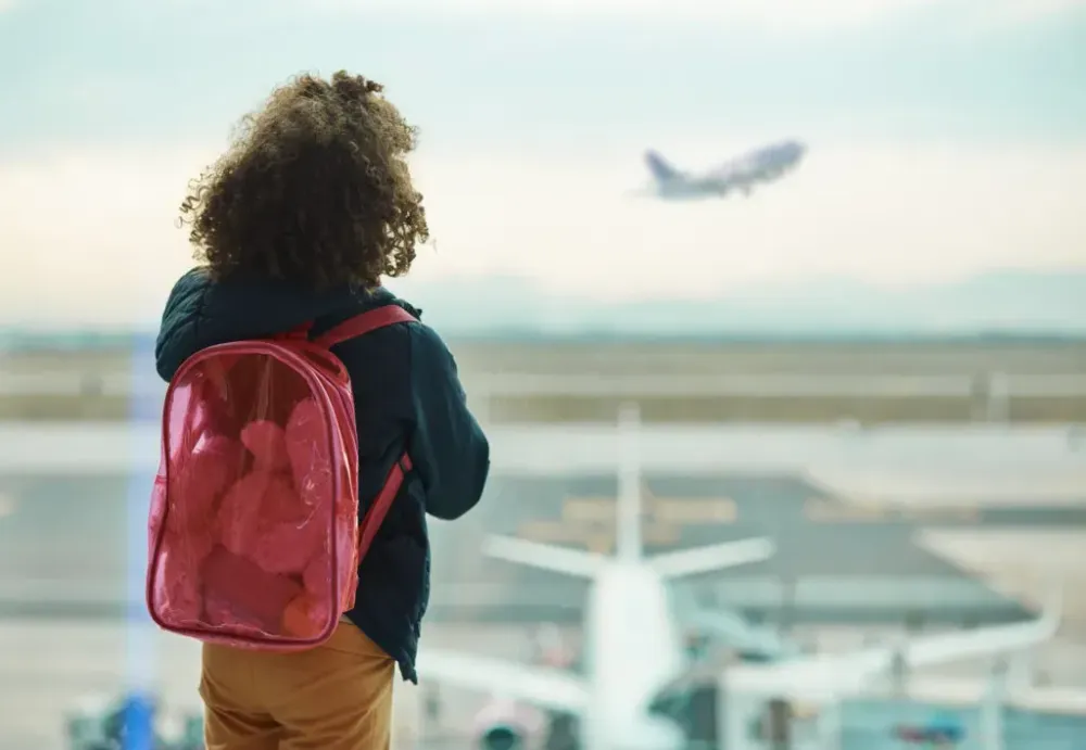 Kids Flying Alone? Read This. | SmarterTravel