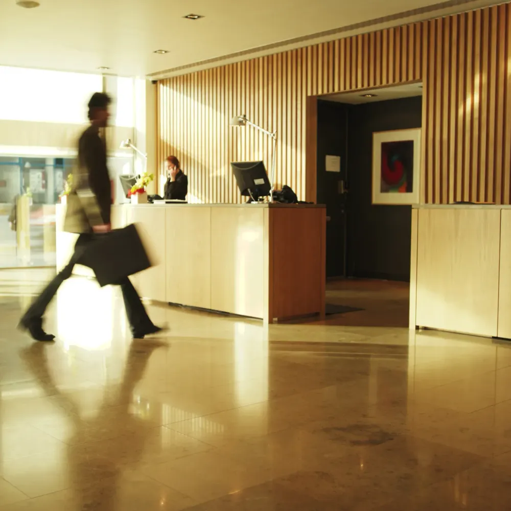 Hotel Customer Service: Who's Best?