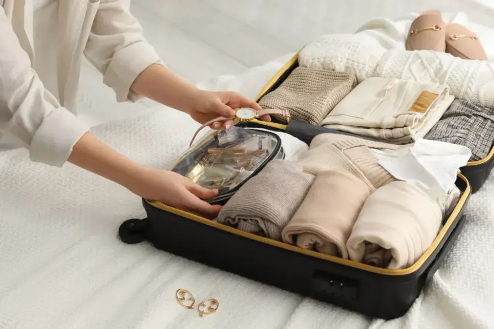 How to Pack for a Week-Long Trip: The Expert Guide to Packing for Seven ...