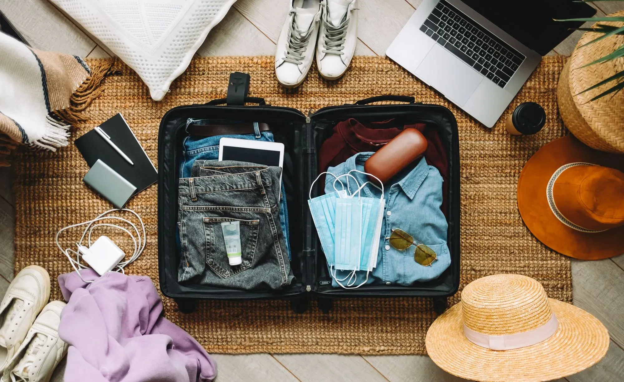 How to Pack for a Week-Long Trip: The Expert Guide to Packing for Seven ...