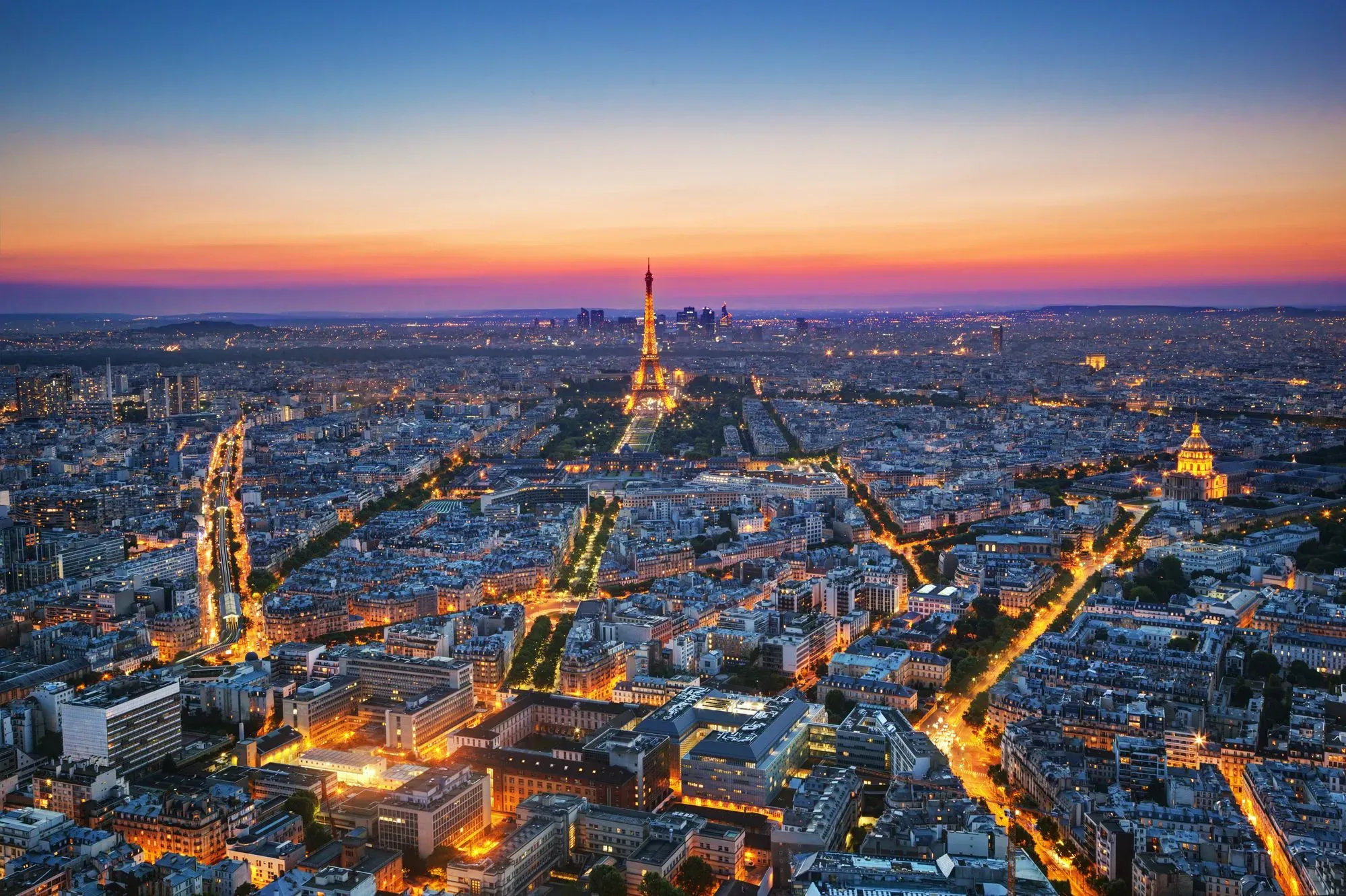 Is Paris Safe? Warnings and Dangers Travelers Need to Know | SmarterTravel