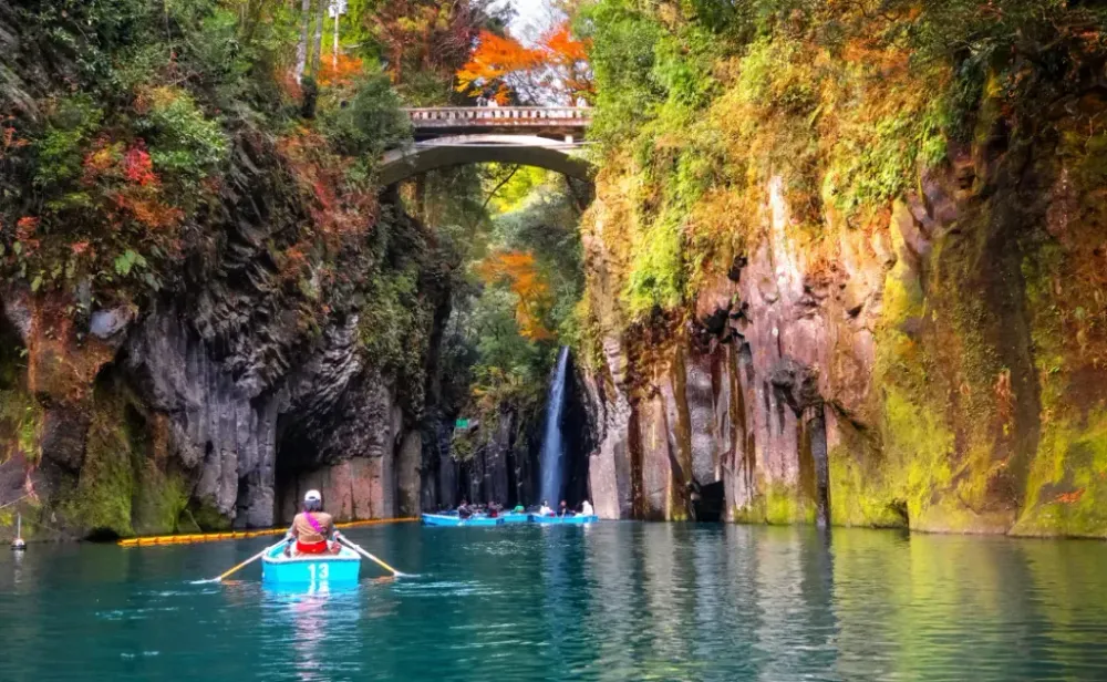 Japan Off the Beaten Path: 7 Hidden Gems to Avoid Tourist Crowds (2025 ...