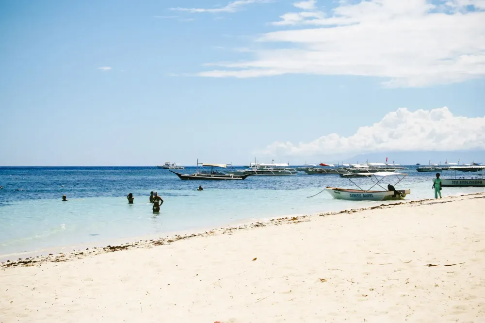 Panglao Island Transportation - Taxi, Train, Bus, and Airport Tips