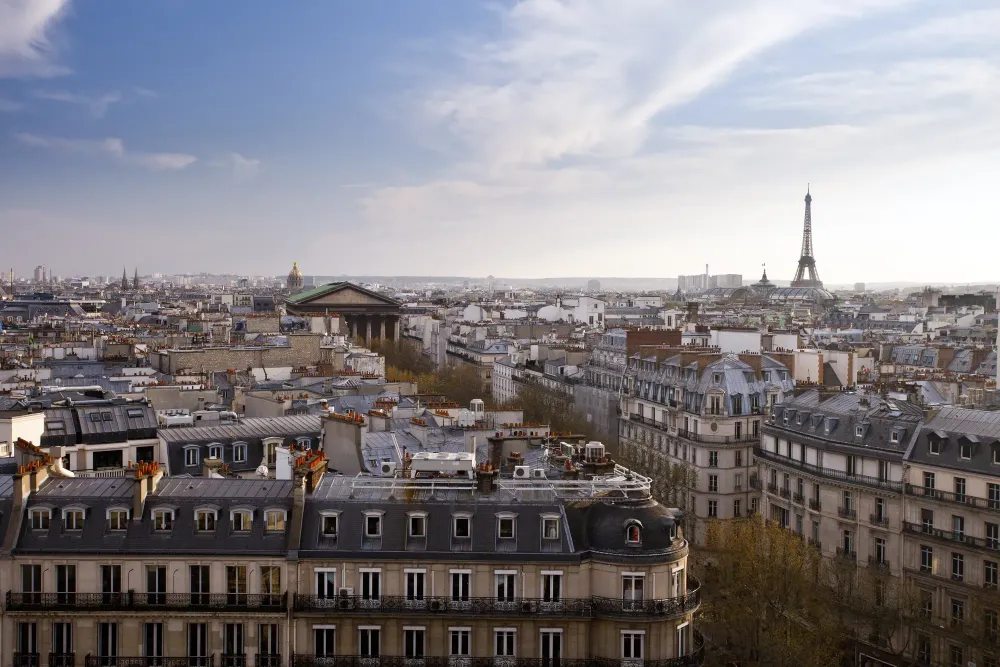 Paris Business-Class Flights for Just $1,300 Round-Trip