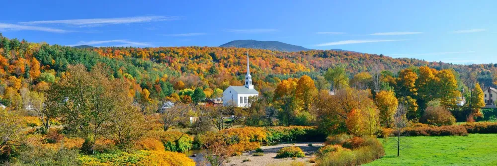 The 10 Best American Small Towns to Visit This Fall