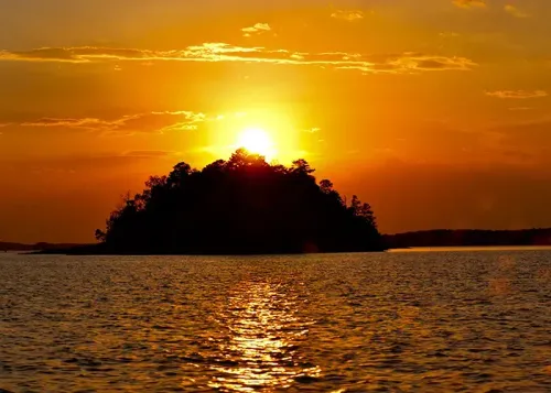 The 10 Most Swimmable Lakes in America